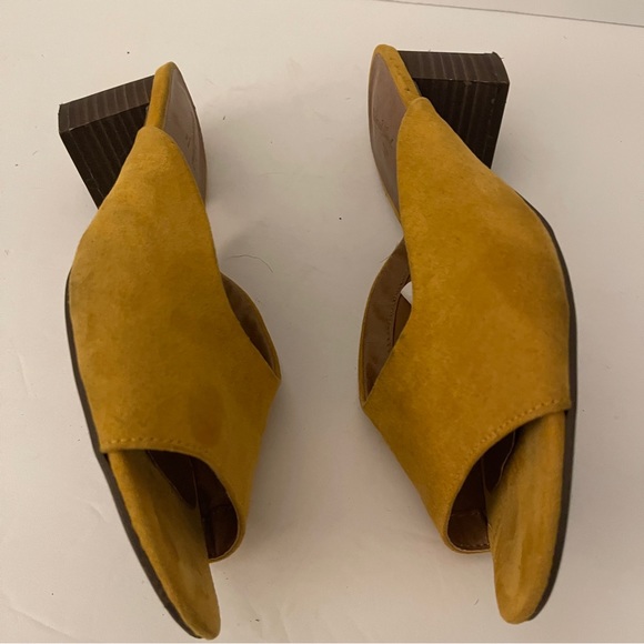 Universal Thread | Shoes | Universal Thread Rosalynn Mustard Yellow ...